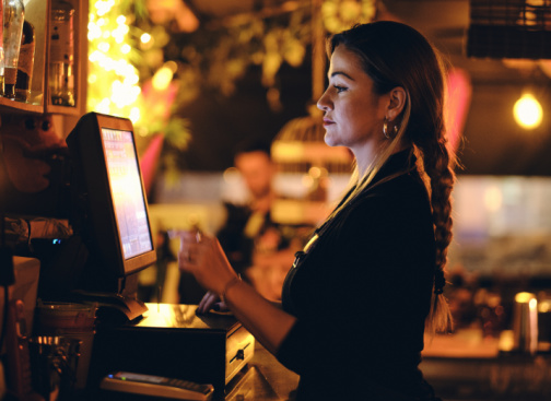 Payment Processing: Embedded vs Non-Embedded benefits Payment Processing: Embedded vs Non-Embedded benefits